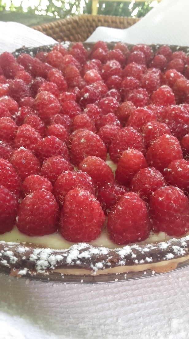 Tarte aux framboises – Une abeille en cuisine